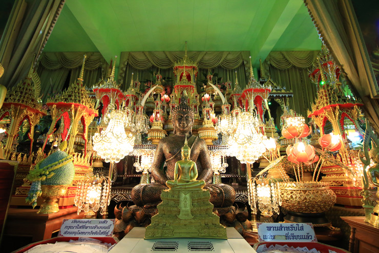 Wat Tha Ka Rong (Tha Ka Rong Temple) and Ancient City Floating Market ...