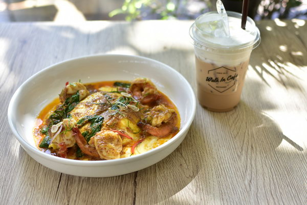 Walk in Café Ayutthaya - Go Ayutthaya